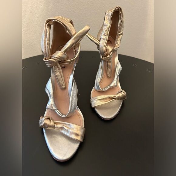 SCHUTZ | Shoes | Schutz Sandalia Salto Alto Schutz In Metallic 7 | Poshmark